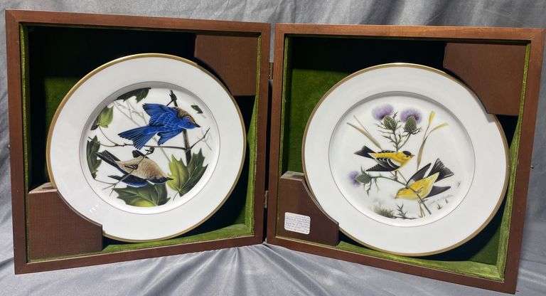 2 Hutschenreuther Wallace Porcelain Plates by John A. Ruthven in Fitted ...