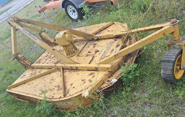 3pt Bush Wacker rotary mower 7210 - no PTO shaft - Metzger Property ...
