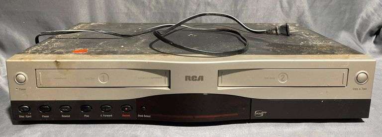 RCA Dual Deck VCR VHS Model VRT100 - Metzger Property Services, LLC