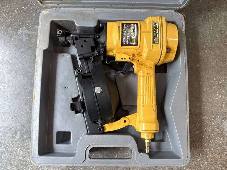 Bostitch RN46-1 11-Gauge Roofing Coil Nailer with Plastic Carrying Case ...