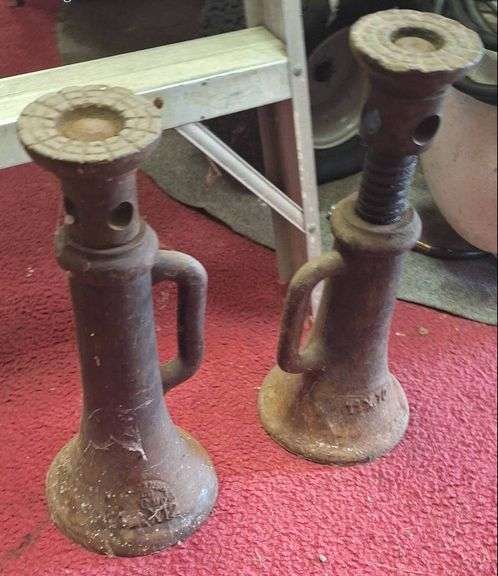 2 Iron Screw Jacks with Cast Design - Metzger Property Services, LLC
