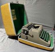 Royal Portable Typewriter with Hard Case and Typing Chart - Metzger ...