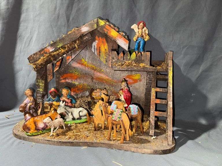 Nativity Scene With Figures and Stable, 12.5”x17”, 13” Figurines 2.25 ...