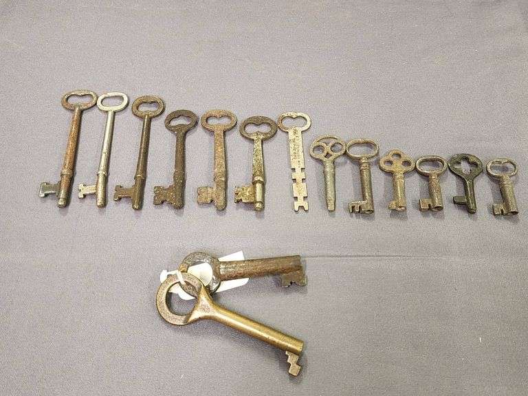 15 Brass and Steel Skeleton Keys by Various Makers Inc. R&E Mfg. Co ...