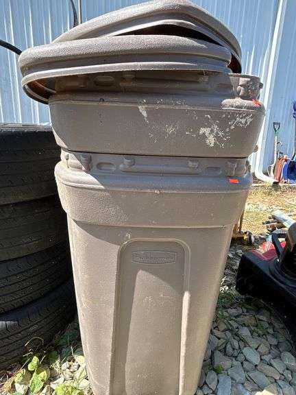 Rubbermaid Gray Trash Containers with Lids - Metzger Property Services, LLC