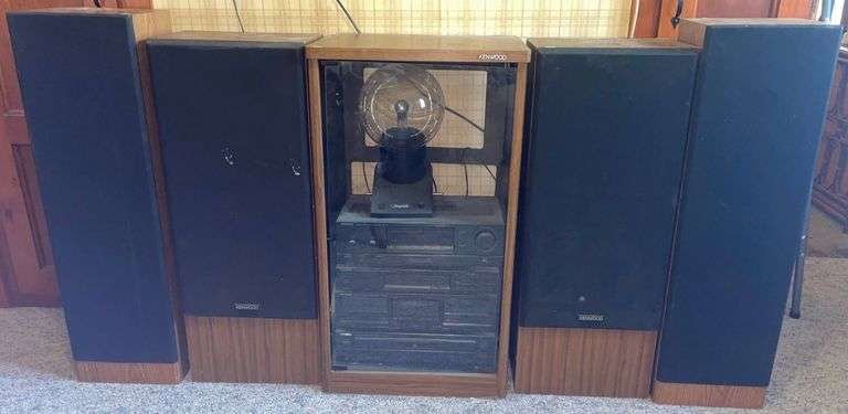 Kenwood Stereo System with Emerson Model SP809 Speakers (glass door ...