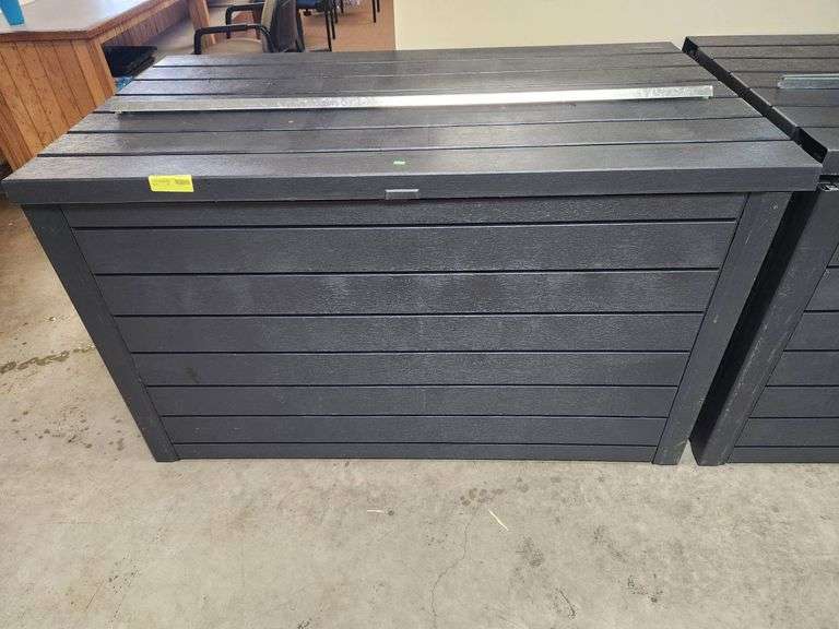 Keter Large Resin Outdoor Storage Deck Box missing lid hinges 57″ W x ...
