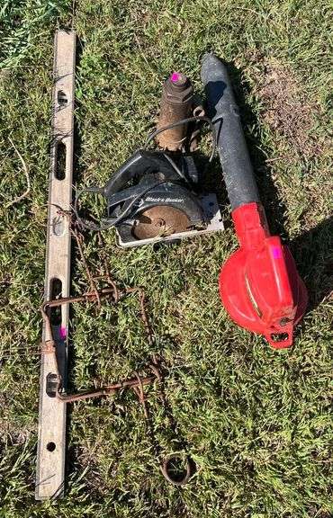 Tools Inc. Black & Decker Circular Saw, Manual Jack, and Electric ...