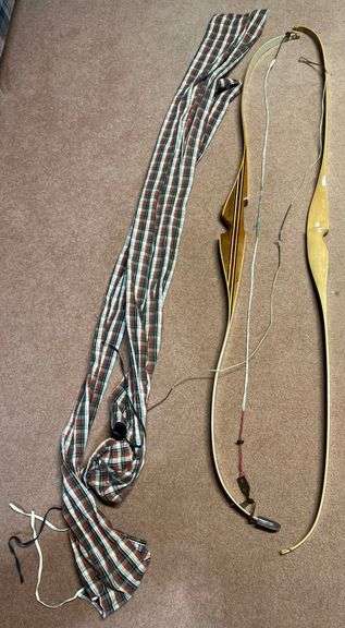 Shakespeare Wonderbow X19-63 and Sabre Archery Company Bow with ...