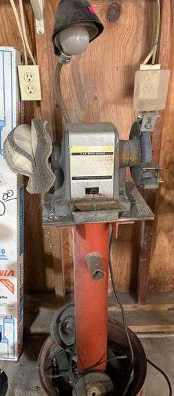 Craftsman 1/2 HP Bench Grinder with Lamp and Pedestal - Metzger ...