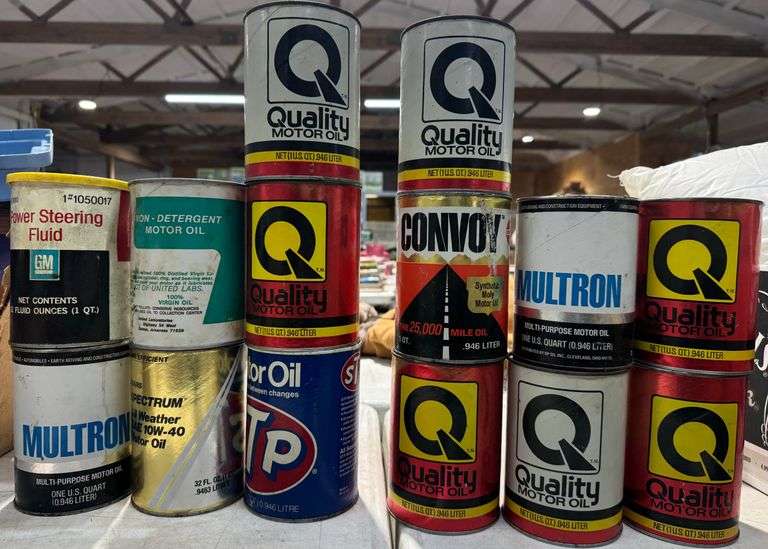 Sealed and Open Metal Motor Oil Cans Inc. Quality Oil, Multron, STP and ...