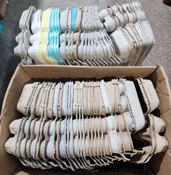 Bulk Lot of Recycled Fiber Egg Cartons in Mixed Colors - Metzger ...