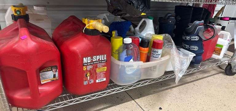 Bottles and Fuel Containers Inc. Carpet Cleaner, Partials - Metzger ...