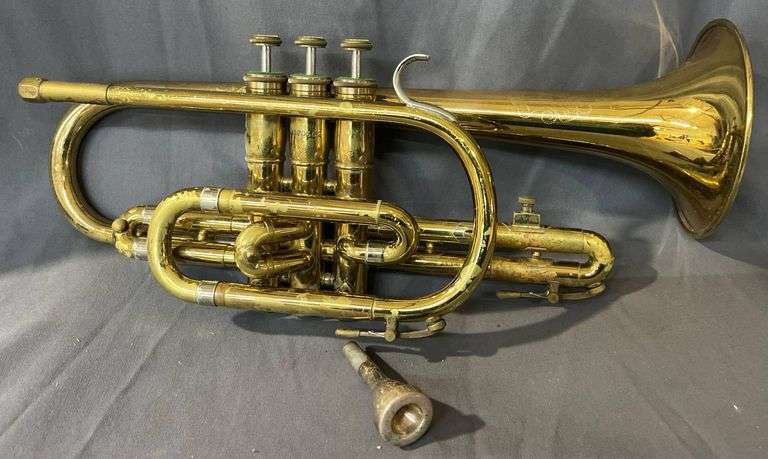 Brass Cornet with Mouthpiece and Protective Carrying Case - Metzger ...