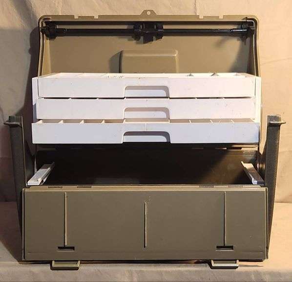 Plano Model 2233 Fishing Tackle Box With Contents - Metzger Property ...