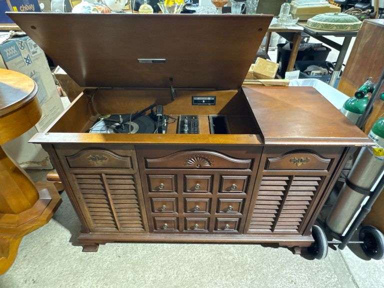 Zenith Allegro Sound System Console with Turntable and Storage 44 x 17 ...