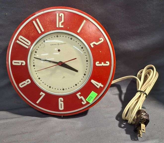 General Electric Model 2H26 Electric Wall Clock in Red and White 7.5 ...