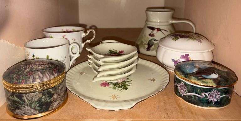 Fine China Tea Accessories Inc. Cups, Saucers, Plates & Creamer ...