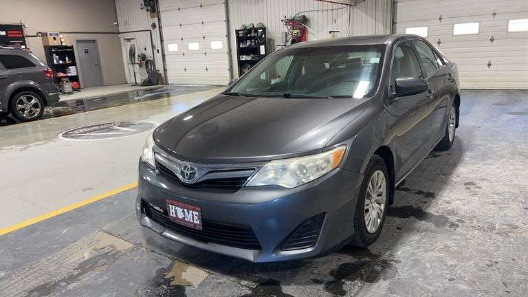2014 Toyota Camry LE FWD 4dr Sedan - Jardine Auctioneers Inc.