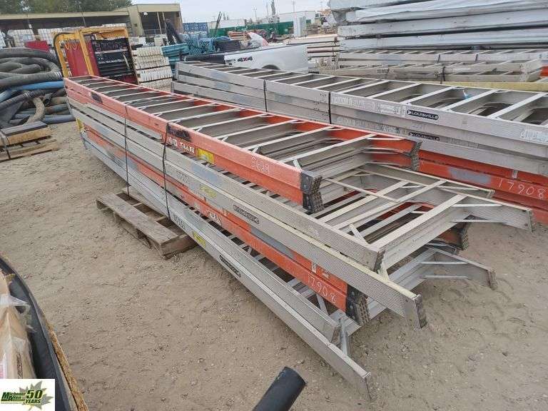 Assorted Ladders-Qty 4,1 Pallet - Michener Allen Auctioneering Ltd