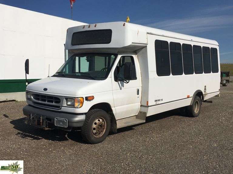 2002 Ford E-Series Chassis E-450 S/A 20 Passenger Bus - Jardine ...