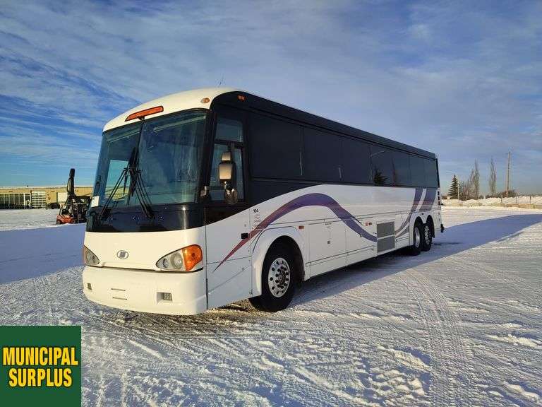 2009 Motor Coach Industries D4005 T/A 47 Passenger Bus - Michener Allen ...