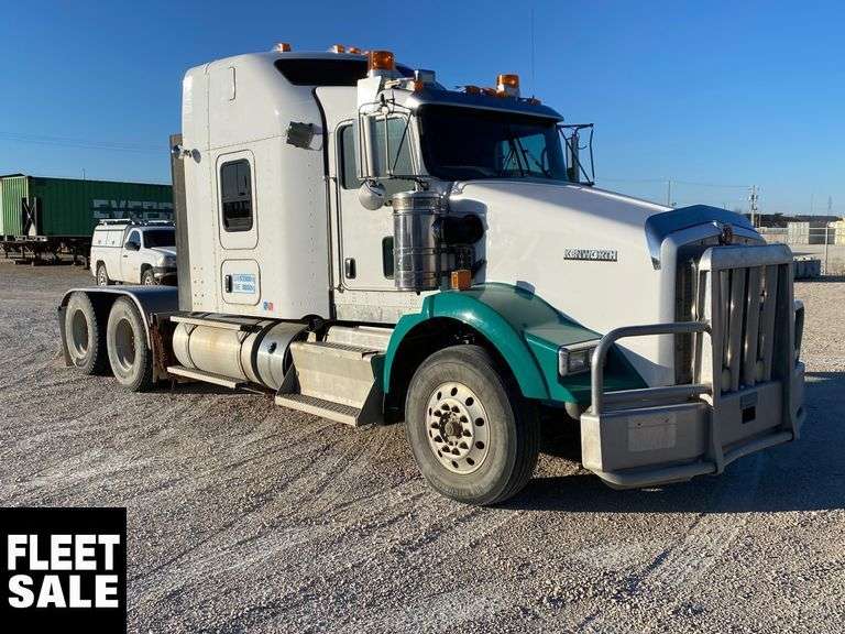 Non-Operable 2014 Kenworth T800 T/A Sleeper Tractor - Michener Allen ...