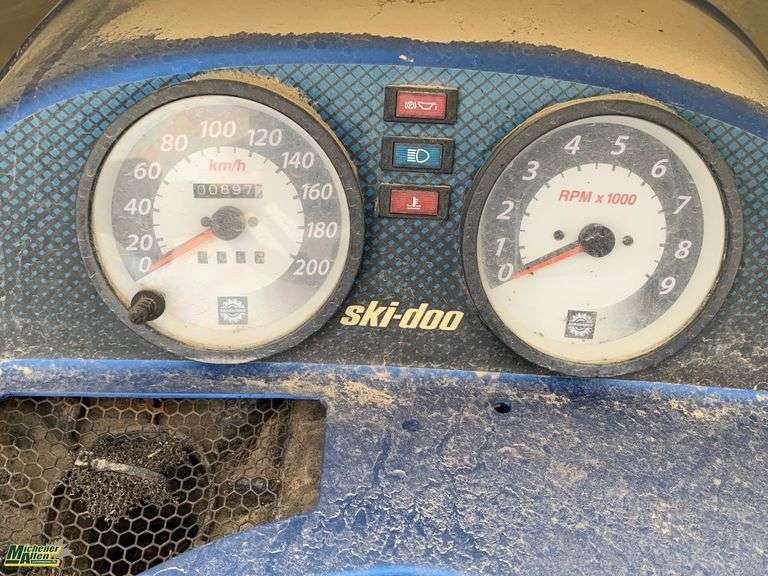 1996 Ski-Doo Summit Rotax 670 Snowmobile - Michener Allen Auctioneering Ltd