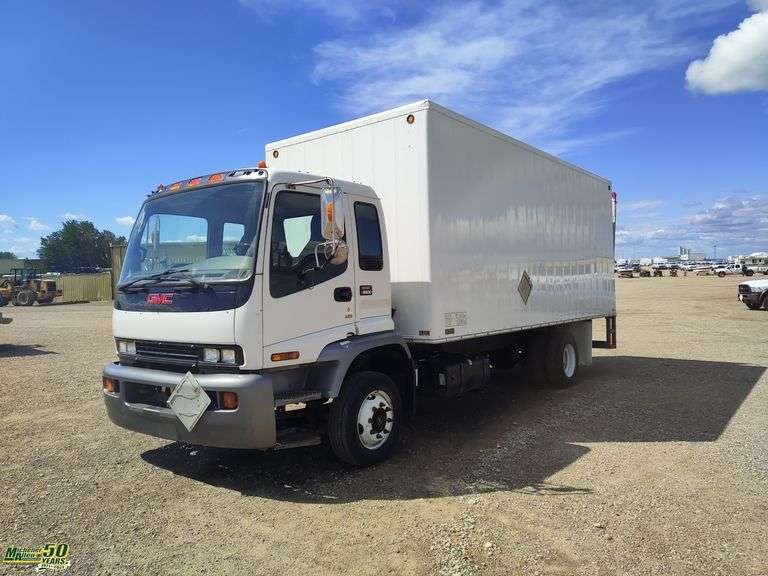 2008 GMC T6500 S/A Cube Van - Michener Allen Auctioneering Ltd