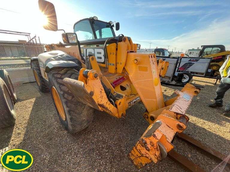 2010 JCB 550-140 10,000 LBS Telehandlers - Michener Allen Auctioneering Ltd