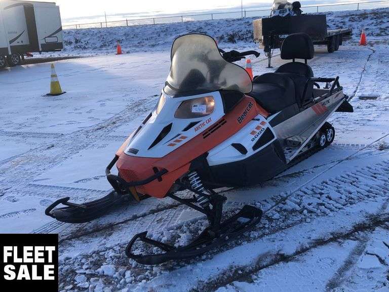 2015 Arctic Cat Bearcat Snowmobile - Michener Allen Auctioneering Ltd