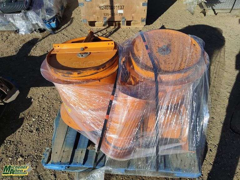 Pallet of Track Rollers - Michener Allen Auctioneering Ltd