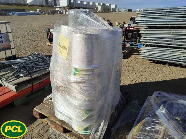 Pallet of Plastic / Metal Pails - Qty 1 - Michener Allen Auctioneering Ltd