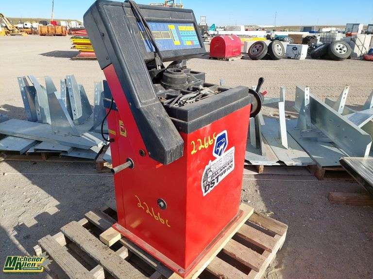 Tire Balancer - Michener Allen Auctioneering Ltd