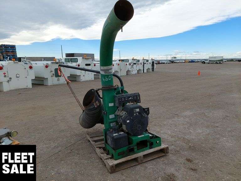 8" Debris Loader Billy Goat DL2600S - Michener Allen Auctioneering Ltd