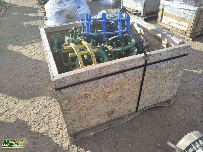 Crate of Pipe Line up Clamps - Qty 1 - Michener Allen Auctioneering Ltd