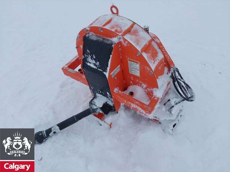 3 PT Hitch Leaf Blower Kubota F25350 - Michener Allen Auctioneering Ltd