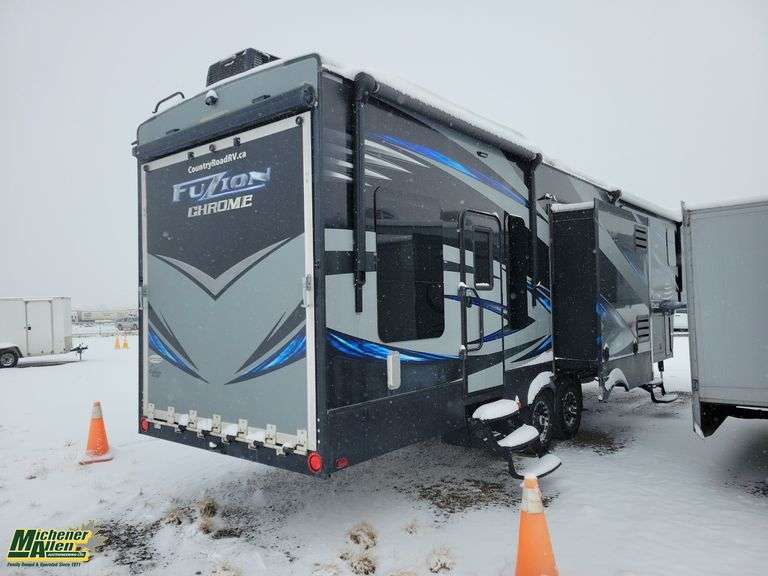 2015 Keystone Fuzion Chrome FZ345 T/A 5W Toyhauler - Michener Allen ...