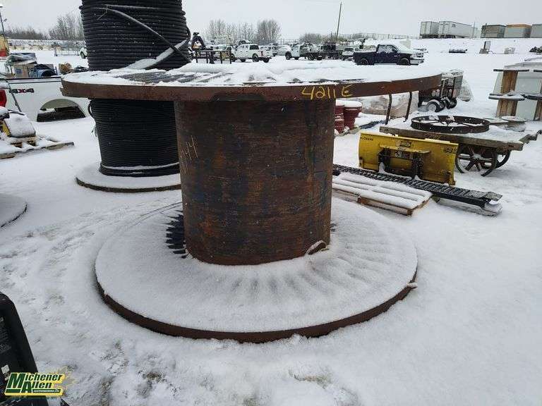 Large Metal Spool - Michener Allen Auctioneering Ltd