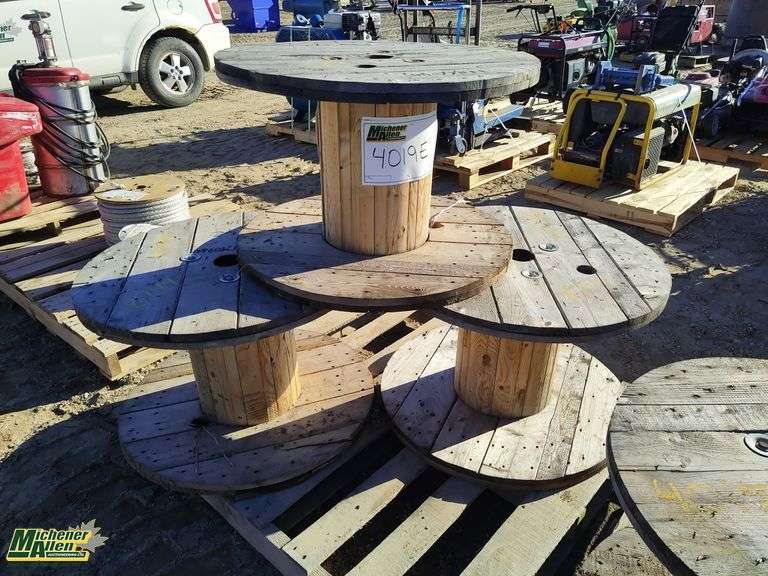 Pallet with 3 Small Wood Spools - Michener Allen Auctioneering Ltd