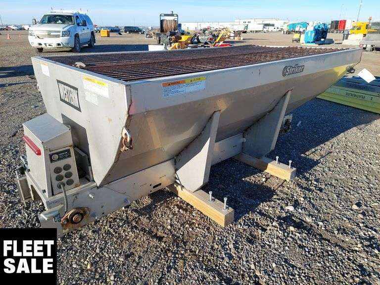 8' 2 Yard Sanding Hopper With Top Screen, (No Chute or Spreader ...