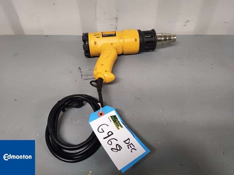 Seek One Corded Heat Gun - Qty 1 - Michener Allen Auctioneering Ltd