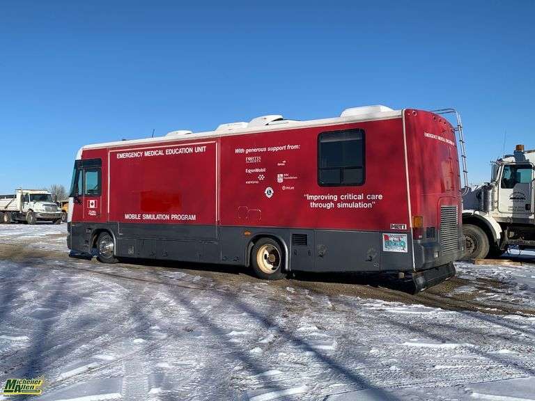 Non-Operable 1999 Freightliner XC Chassis Triple E Motor Home ...