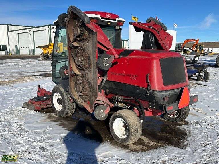 2009 Toro Groundsmaster 5900 4x4 Mower - Michener Allen Auctioneering Ltd