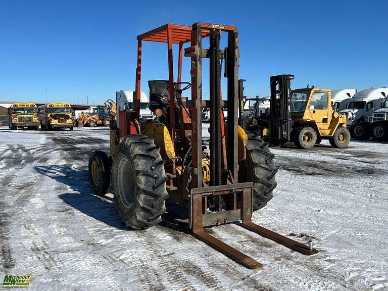 Ford 340 5000 Lbs LBS Forklift - Michener Allen Auctioneering Ltd