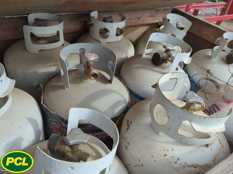 Crate of Propane Tanks - Michener Allen Auctioneering Ltd