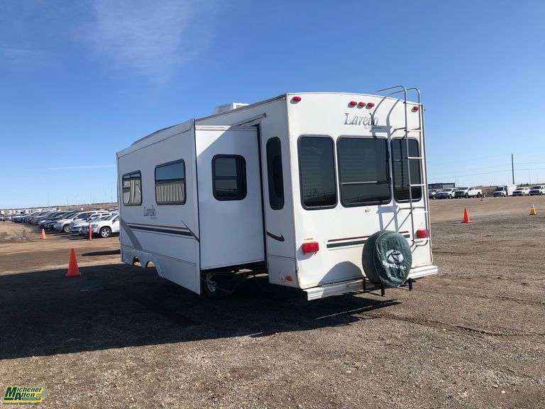 2003 Keystone Laredo 27RL T/A 5W - Michener Allen Auctioneering Ltd