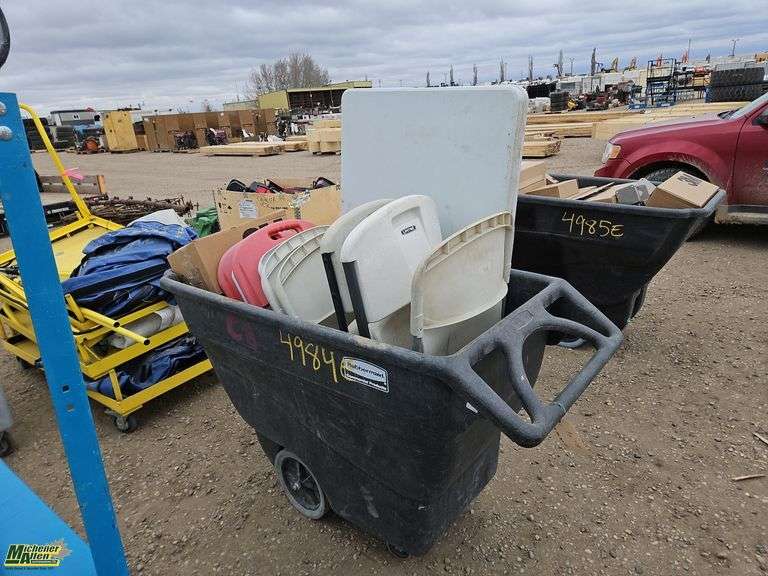 Rubbermaid Rolling Garbage Bin With Folding Chairs and Folding Table ...