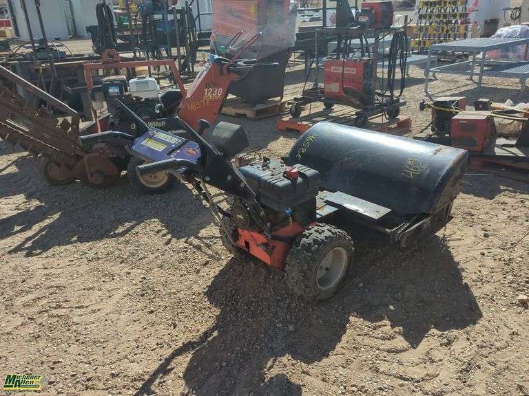 Ariens 936 Sweeper - Michener Allen Auctioneering Ltd
