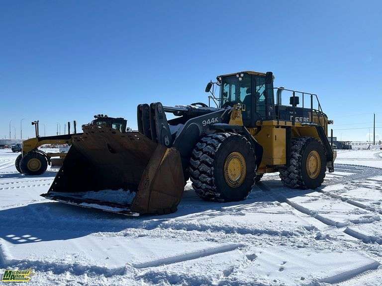 2019 John Deere 944K Wheel Loader - Michener Allen Auctioneering Ltd
